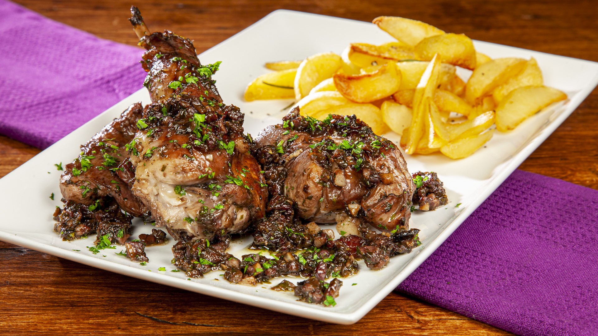 Coniglio all'astigiana - Ricette Casa Pappagallo