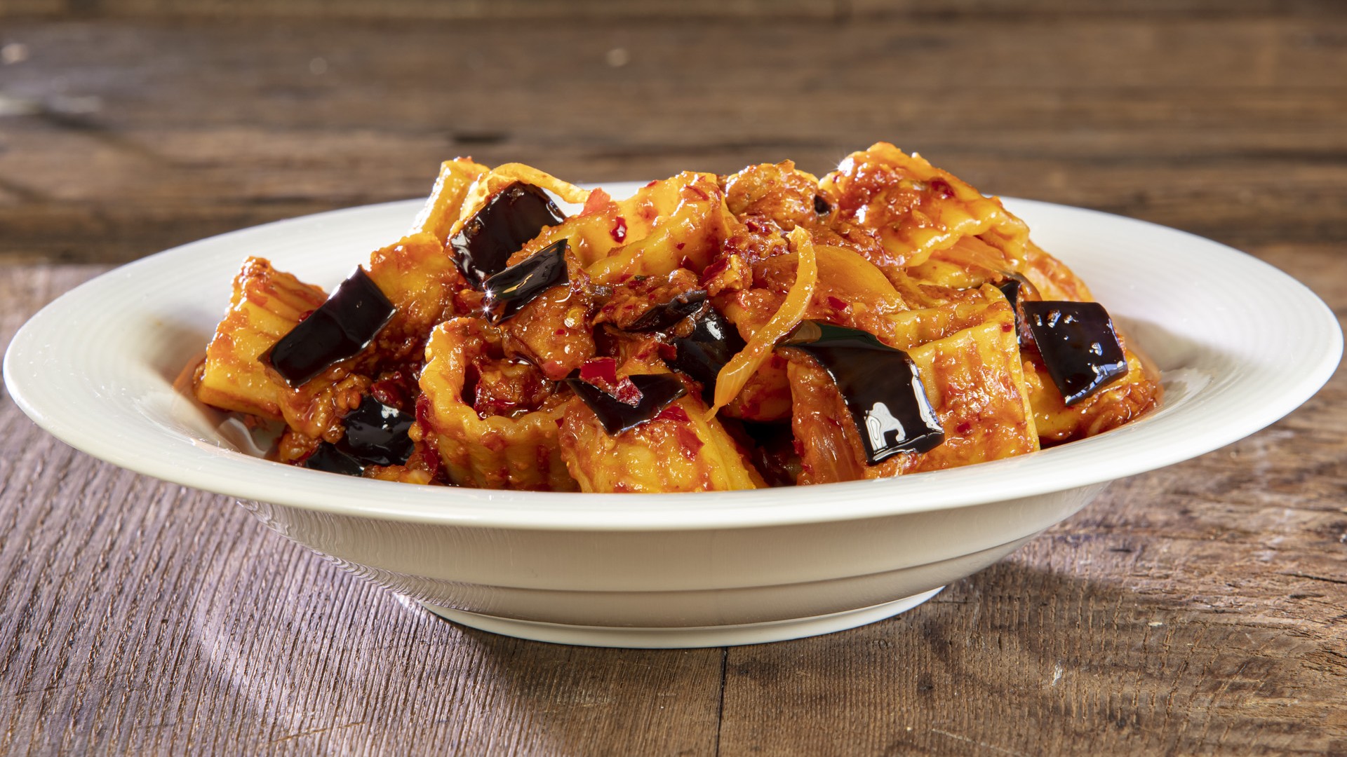 Pasta melanzane e 'nduja - Ricette Casa Pappagallo