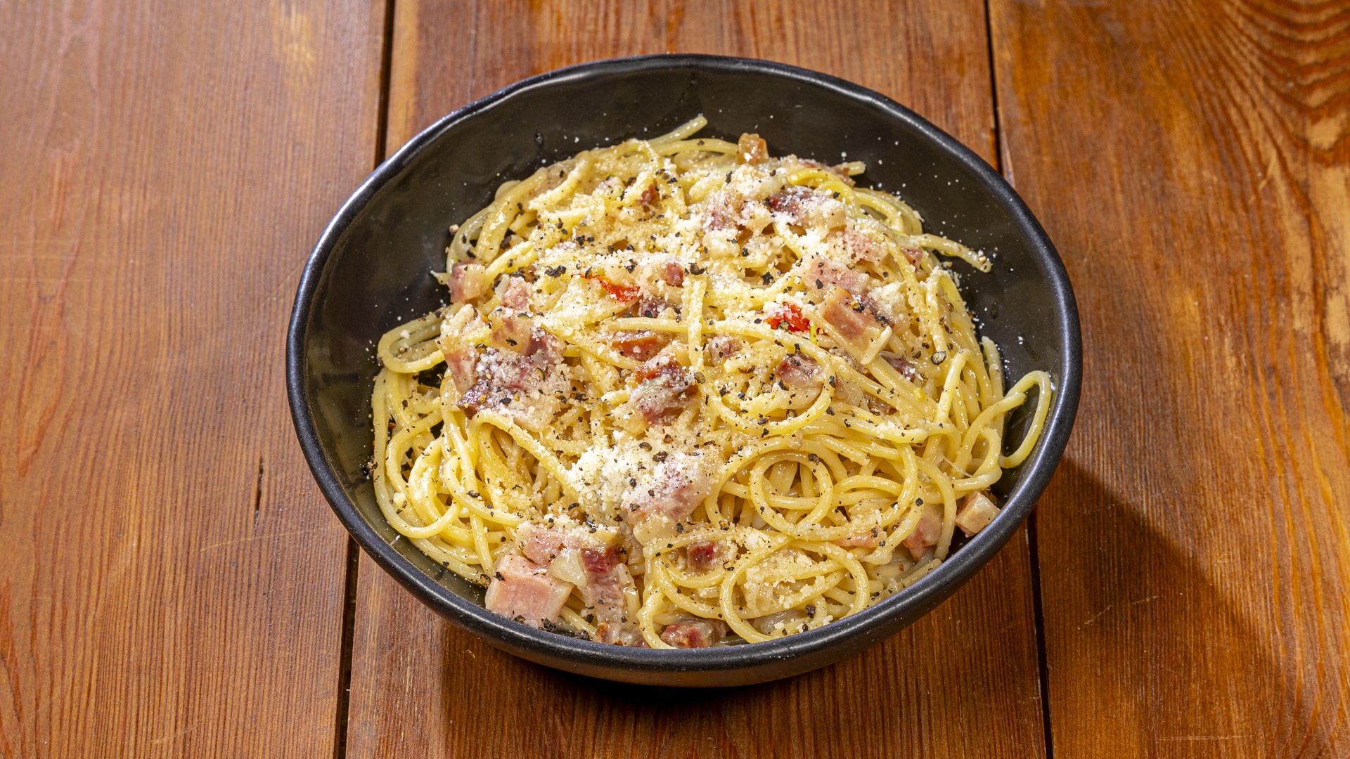 Spaghetti “unt’e caciu” - Ricette Casa Pappagallo